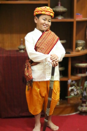 タイ民族衣装で記念撮影 ブルーアイランド プーケット